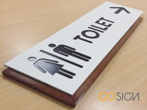 Jual Toilet Sign Kayu - Menyediakan jasa pembuatan signage kayu